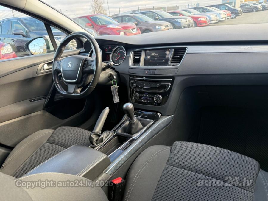 Balts Peugeot 508 2016 Tallina, ar dzinēja tilpumu 1.60 L un nobraukumu 286 tūkst. km par 4990 €, foto 8 vietnē AUTOMOTO.COM.LV