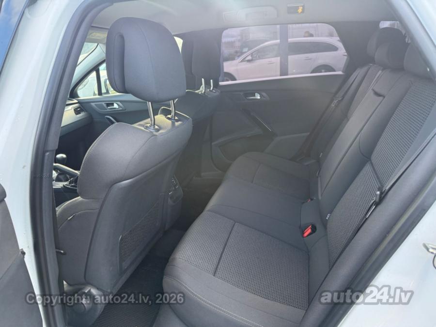 Balts Peugeot 508 2016 Tallina, ar dzinēja tilpumu 1.60 L un nobraukumu 286 tūkst. km par 4990 €, foto 10 vietnē AUTOMOTO.COM.LV