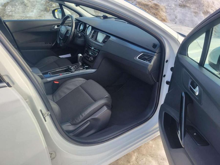 White Peugeot 508 2017 in Taurage, with an engine capacity of 2.00 L and mileage of 210 thousand km for 5700 €, photo 10 on AUTOMOTO.COM.LV