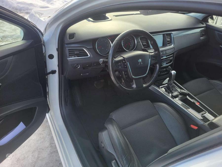 White Peugeot 508 2017 in Taurage, with an engine capacity of 2.00 L and mileage of 210 thousand km for 5700 €, photo 17 on AUTOMOTO.COM.LV