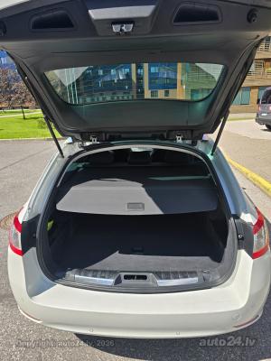Balts Peugeot 508 2017 Tallina, ar dzinēja tilpumu 2.00 L un nobraukumu 243 tūkst. km par 9500 €, foto 5 vietnē AUTOMOTO.COM.LV
