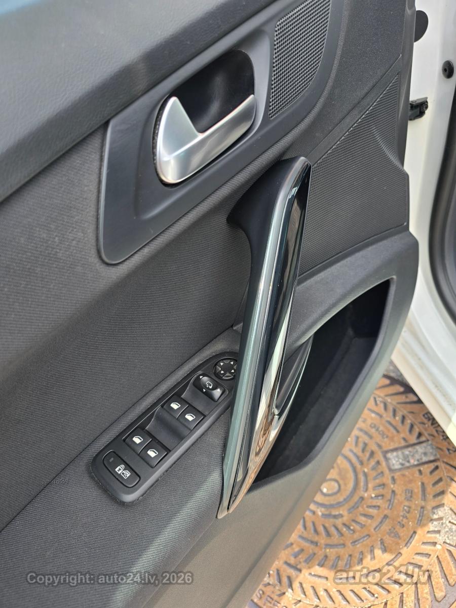 Balts Peugeot 508 2017 Tallina, ar dzinēja tilpumu 2.00 L un nobraukumu 243 tūkst. km par 9500 €, foto 12 vietnē AUTOMOTO.COM.LV