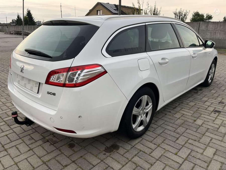 White Peugeot 508 2017 in Taurage, with an engine capacity of 2.00 L and mileage of 254 thousand km for 5700 €, photo 6 on AUTOMOTO.COM.LV