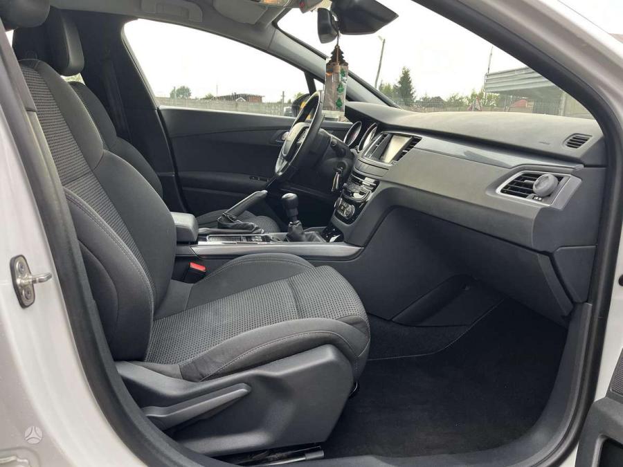 White Peugeot 508 2017 in Taurage, with an engine capacity of 2.00 L and mileage of 254 thousand km for 5700 €, photo 14 on AUTOMOTO.COM.LV