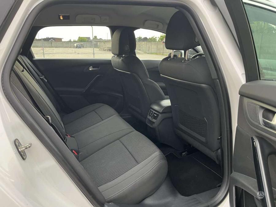 White Peugeot 508 2017 in Taurage, with an engine capacity of 2.00 L and mileage of 254 thousand km for 5700 €, photo 15 on AUTOMOTO.COM.LV