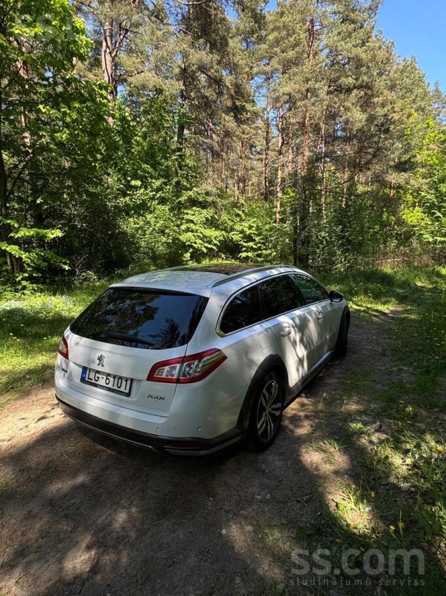 White Peugeot 508 2018 in Riga, with an engine capacity of 2.00 L and mileage of 206 thousand km for 6900 €, photo 7 on AUTOMOTO.COM.LV