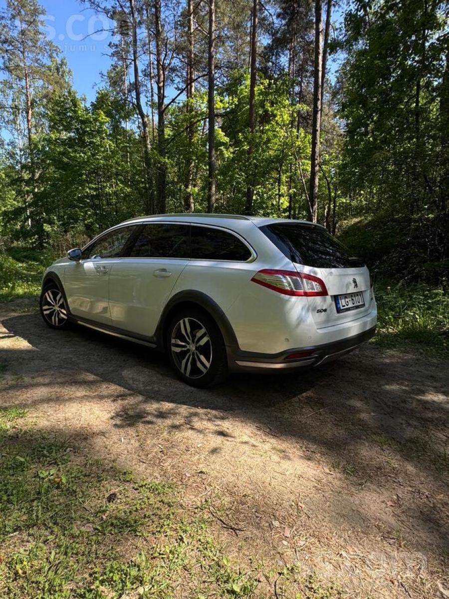 White Peugeot 508 2018 in Riga, with an engine capacity of 2.00 L and mileage of 206 thousand km for 6900 €, photo 8 on AUTOMOTO.COM.LV