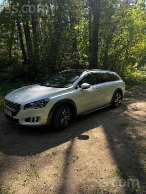 White Peugeot 508 2018 in Riga, with an engine capacity of 2.00 L and mileage of 206 thousand km for 6900 €, photo 9 on AUTOMOTO.COM.LV