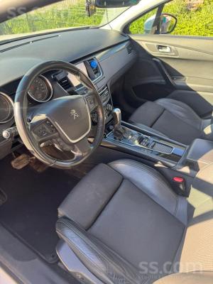 White Peugeot 508 2018 in Riga, with an engine capacity of 2.00 L and mileage of 206 thousand km for 6900 €, photo 10 on AUTOMOTO.COM.LV