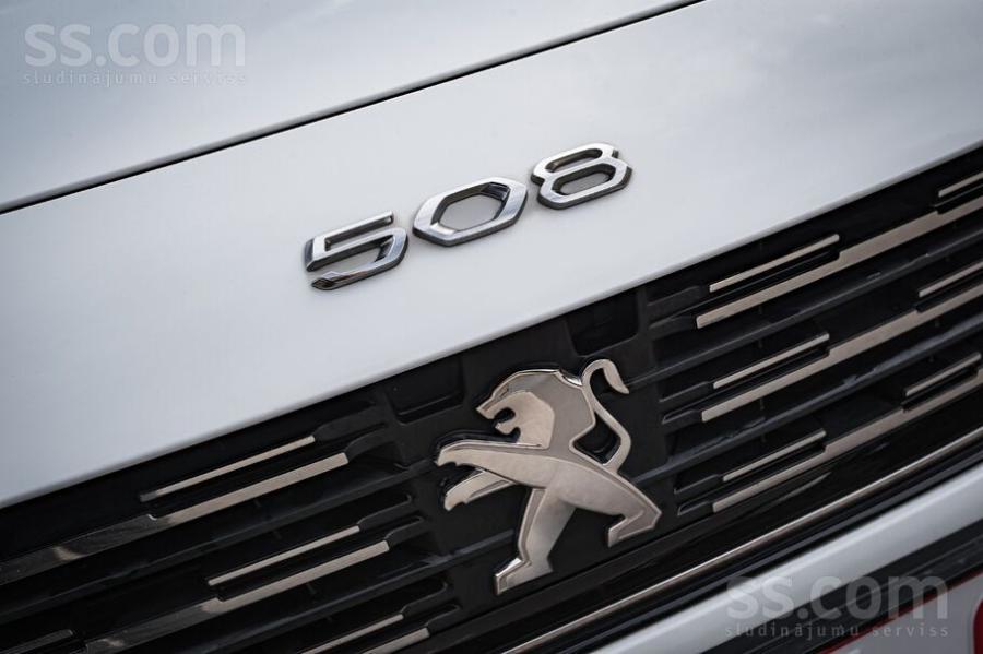 White Peugeot 508 2019 in Riga, with an engine capacity of 1.50 L and mileage of 141 thousand km for 10500 €, photo 8 on AUTOMOTO.COM.LV