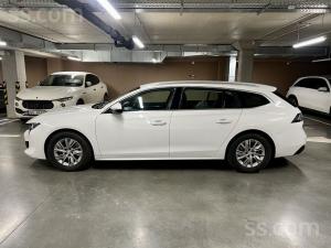 White Peugeot 508 2020 in Riga, with an engine capacity of 1.50 L and mileage of 223 thousand km for 11400 €, photo 3 on AUTOMOTO.COM.LV