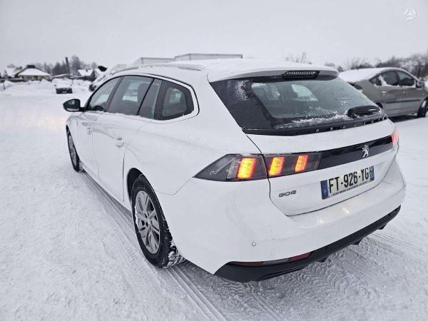 Белый Пежо 508 2020 в Таураге, объемом двигателя 1.50 л и пробегом 227 тыс. км за 7700 €, фото 4 на AUTOMOTO.COM.LV