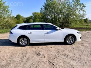 White Peugeot 508 2020 in Riga, with an engine capacity of 1.50 L and mileage of 228 thousand km for 11200 €, photo 5 on AUTOMOTO.COM.LV