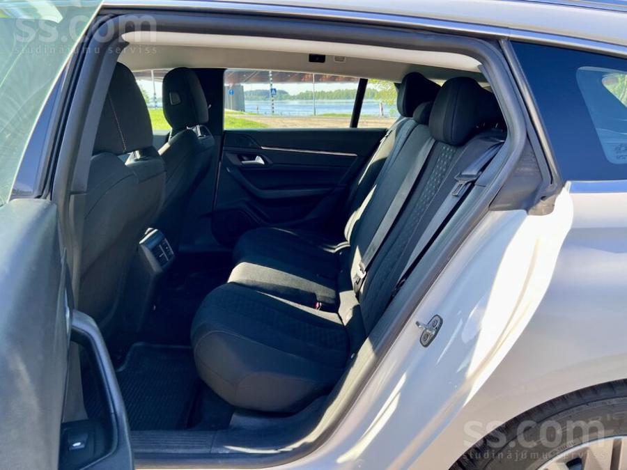 White Peugeot 508 2020 in Riga, with an engine capacity of 1.50 L and mileage of 228 thousand km for 11200 €, photo 10 on AUTOMOTO.COM.LV