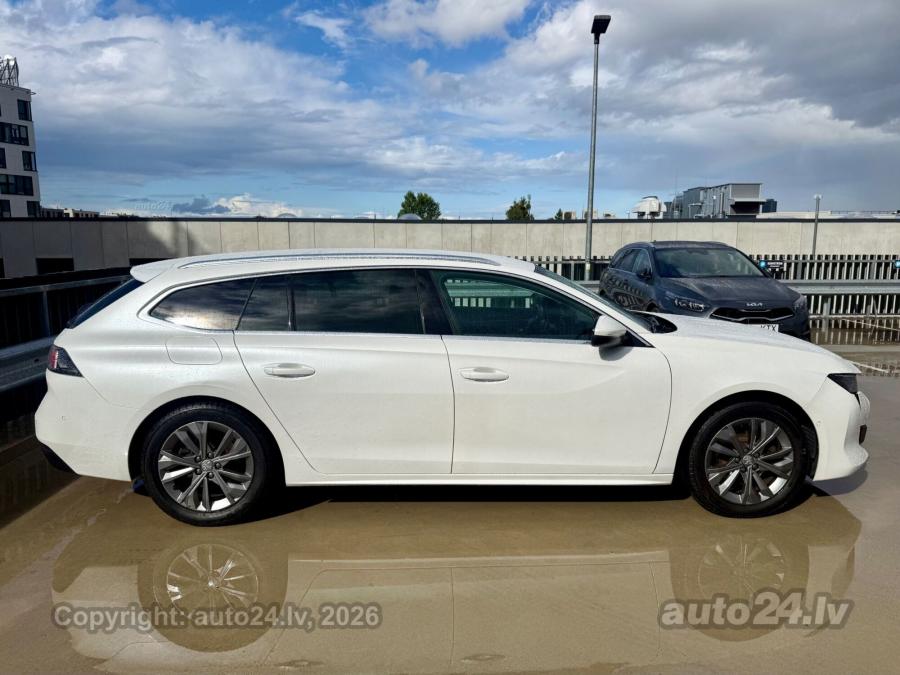 White Peugeot 508 2020 in Tallinn, with an engine capacity of 1.50 L and mileage of 134 thousand km for 13890 €, photo 6 on AUTOMOTO.COM.LV