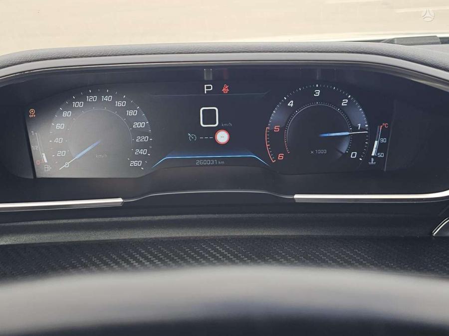 Белый Пежо 508 2021 в Таураге, объемом двигателя 1.50 л и пробегом 260 тыс. км за 7200 €, фото 15 на AUTOMOTO.COM.LV