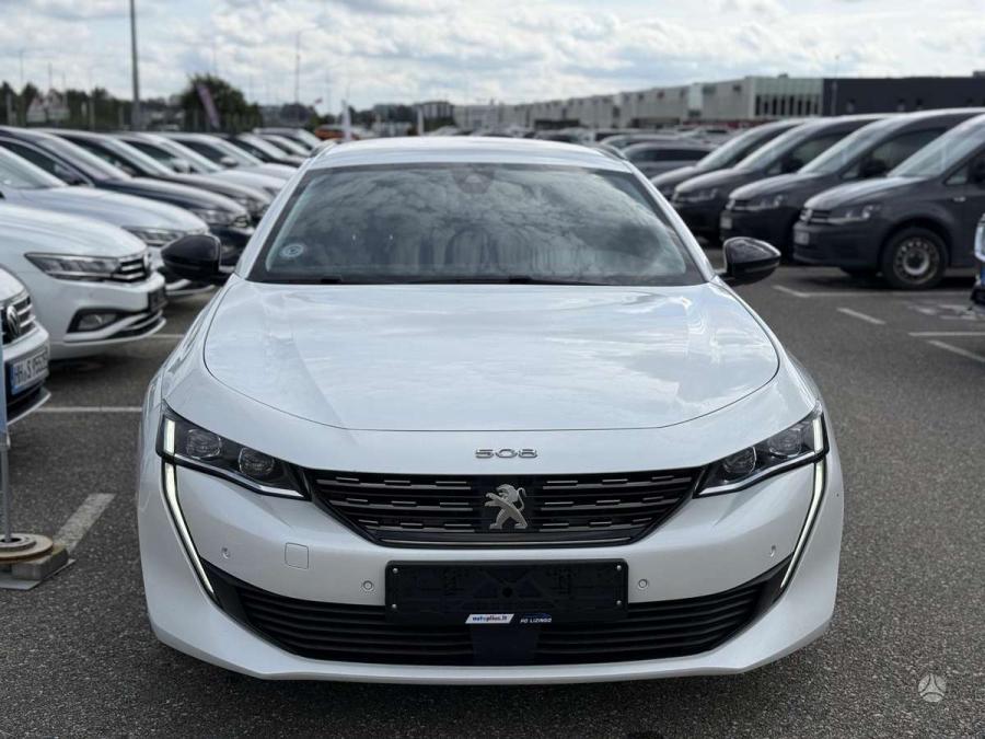 White Peugeot 508 2022 in Vilnius, with an engine capacity of 1.60 L and mileage of 220 thousand km for 12999 €, photo 7 on AUTOMOTO.COM.LV