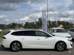 White Peugeot 508 2022 in Vilnius, with an engine capacity of 1.60 L and mileage of 220 thousand km for 12999 €, photo 11 on AUTOMOTO.COM.LV