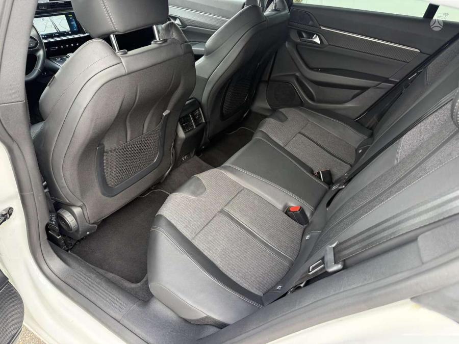White Peugeot 508 2022 in Vilnius, with an engine capacity of 1.60 L and mileage of 220 thousand km for 12999 €, photo 17 on AUTOMOTO.COM.LV