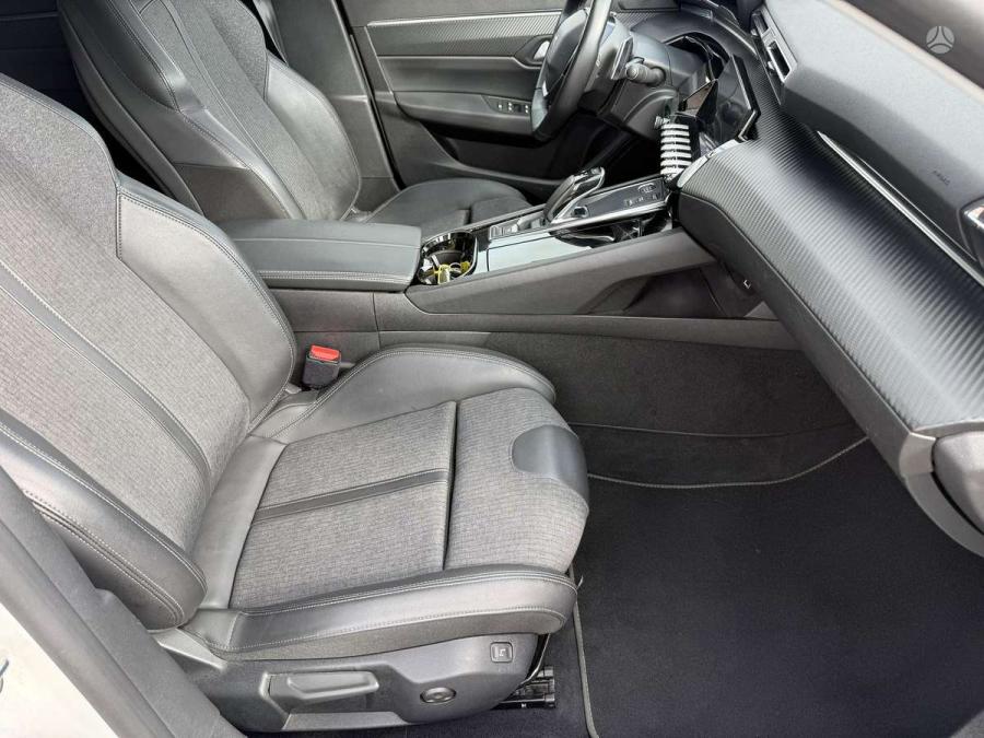 White Peugeot 508 2022 in Vilnius, with an engine capacity of 1.60 L and mileage of 220 thousand km for 12999 €, photo 20 on AUTOMOTO.COM.LV