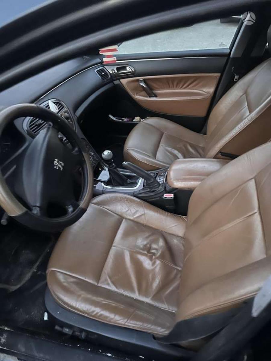 Black Peugeot 607 2002 in Siauliai, with an engine capacity of 2.18 L and mileage of 400 thousand km for 350 €, photo 7 on AUTOMOTO.COM.LV