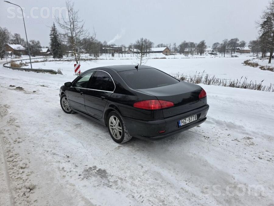 Black Peugeot 607 2004 in Valmiera, with an engine capacity of 2.20 L and mileage of 363 thousand km for 2500 €, photo 3 on AUTOMOTO.COM.LV