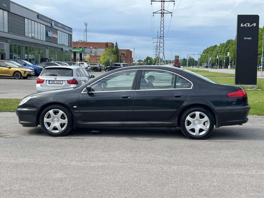 Black Peugeot 607 2004 in Narva, with an engine capacity of 3.00 L and mileage of 180 thousand km for 999 €, photo 5 on AUTOMOTO.COM.LV