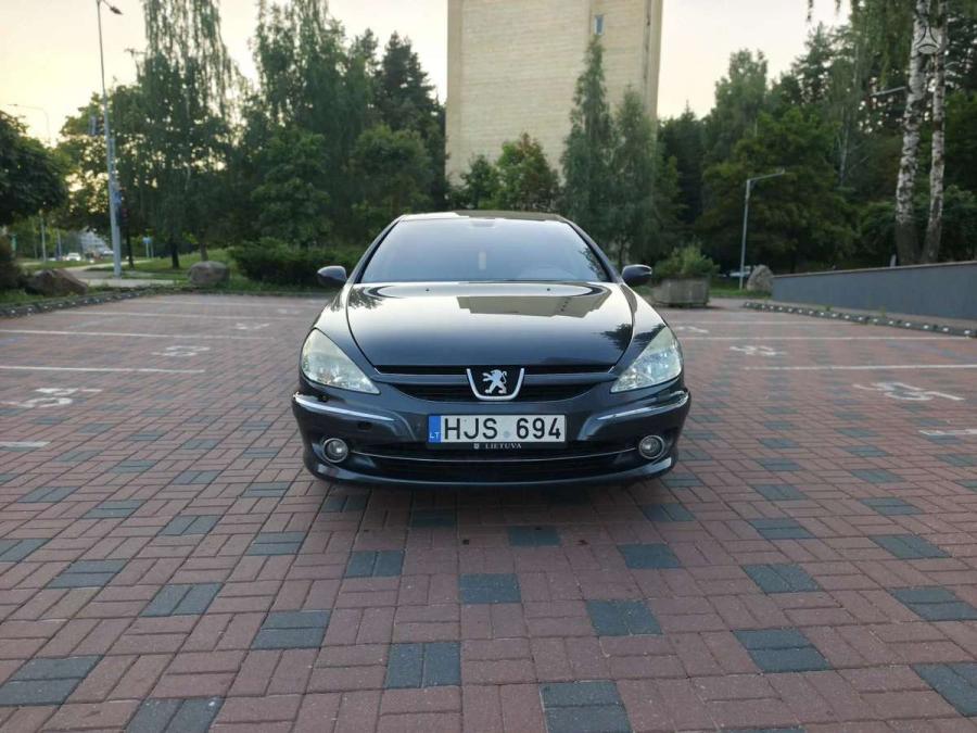 Черный Пежо 607 2007 в Вильнюс, объемом двигателя 2.70 л и пробегом 320 тыс. км за 1400 €, фото 3 на AUTOMOTO.COM.LV