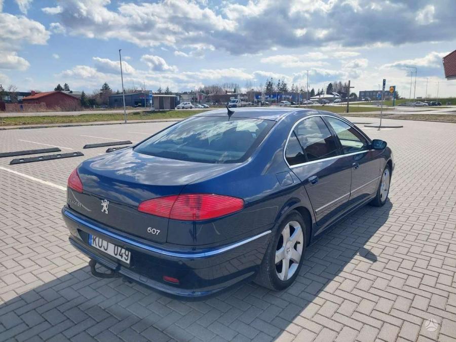 Blue Peugeot 607 2006 in Klaipeda, with an engine capacity of 2.72 L and mileage of 305 thousand km for 1600 €, photo 4 on AUTOMOTO.COM.LV