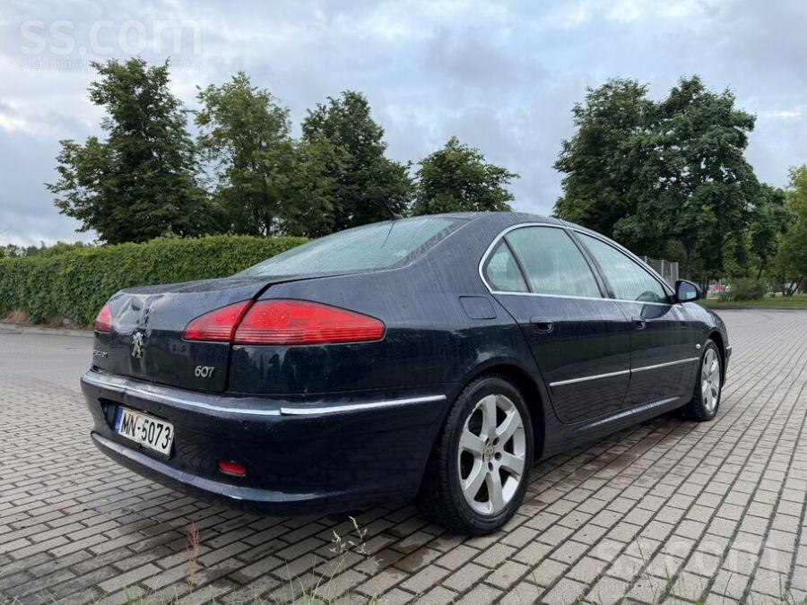 Blue Peugeot 607 2010 in Riga, with an engine capacity of 2.70 L and mileage of 282 thousand km for 990 €, photo 4 on AUTOMOTO.COM.LV