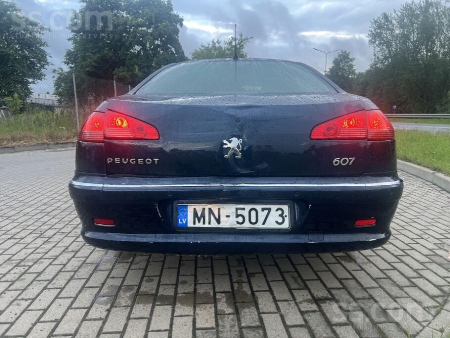 Blue Peugeot 607 2010 in Riga, with an engine capacity of 2.70 L and mileage of 282 thousand km for 990 €, photo 5 on AUTOMOTO.COM.LV