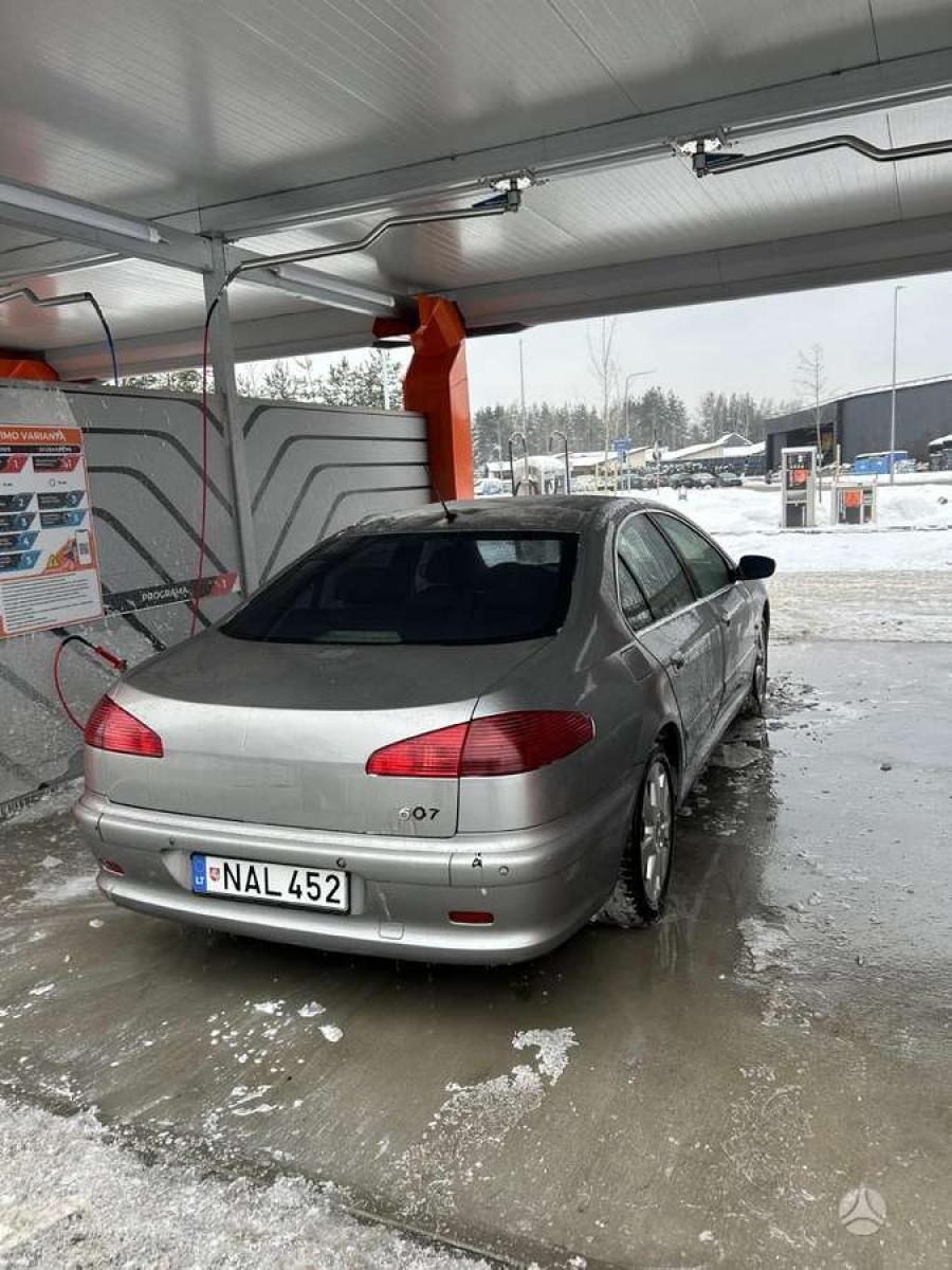Pelēks Peugeot 607 2003 Viļņa, ar dzinēja tilpumu 2.20 L un nobraukumu 448 tūkst. km par 1200 €, foto 2 vietnē AUTOMOTO.COM.LV