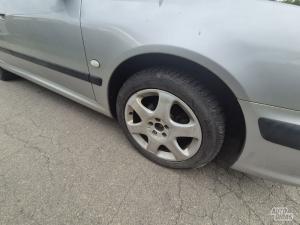 Grey Peugeot 607 2004 in Klaipeda, with an engine capacity of 2.20 L and mileage of 218 thousand km for 550 €, photo 13 on AUTOMOTO.COM.LV