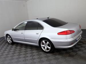 Grey Peugeot 607 2007 in Tallinn, with an engine capacity of 2.70 L and mileage of 209 thousand km for 1199 €, photo 12 on AUTOMOTO.COM.LV
