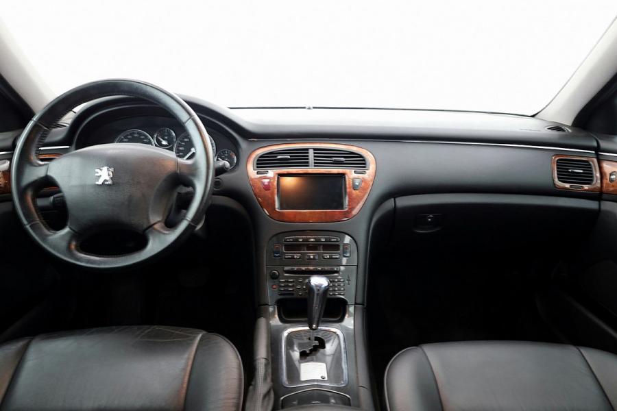 Grey Peugeot 607 2007 in Tallinn, with an engine capacity of 2.70 L and mileage of 209 thousand km for 1199 €, photo 13 on AUTOMOTO.COM.LV