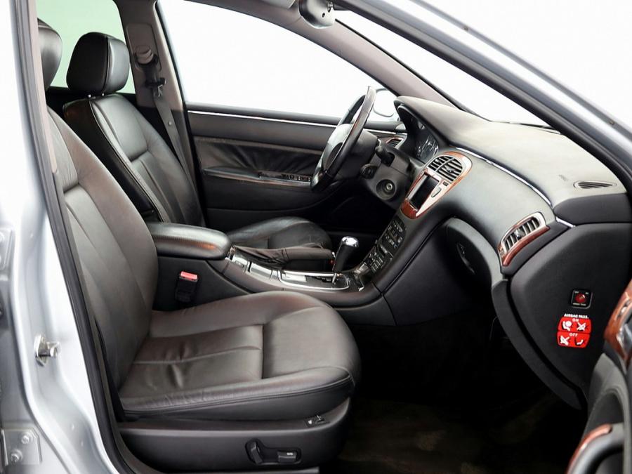 Grey Peugeot 607 2007 in Tallinn, with an engine capacity of 2.70 L and mileage of 209 thousand km for 1199 €, photo 14 on AUTOMOTO.COM.LV