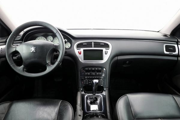 Pelēks Peugeot 607 2010 Tallina, ar dzinēja tilpumu 2.70 L un nobraukumu 273 tūkst. km par 899 €, foto 5 vietnē AUTOMOTO.COM.LV