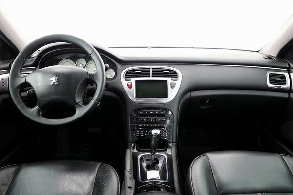 Grey Peugeot 607 2010 in Tallinn, with an engine capacity of 2.70 L and mileage of 273 thousand km for 799 €, photo 6 on AUTOMOTO.COM.LV