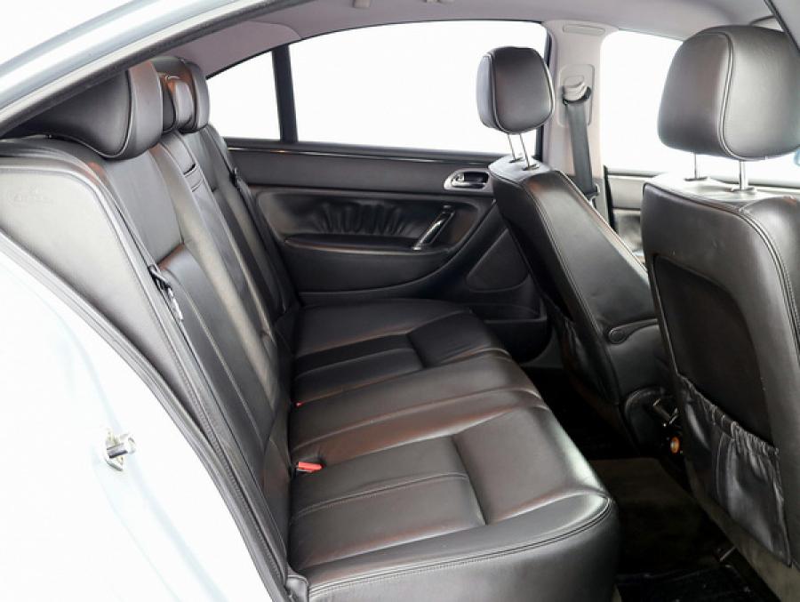 Pelēks Peugeot 607 2010 Tallina, ar dzinēja tilpumu 2.70 L un nobraukumu 273 tūkst. km par 799 €, foto 8 vietnē AUTOMOTO.COM.LV