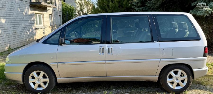 Peugeot 806 2001 in Kaunas, with an engine capacity of 2.00 L and mileage of 248 thousand km for 2150 €, photo 5 on AUTOMOTO.COM.LV