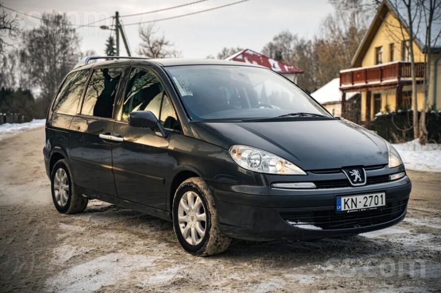 Black Peugeot 807 2004 in Riga, with an engine capacity of 2.20 L and mileage of 0 thousand km for 990 €, photo 3 on AUTOMOTO.COM.LV