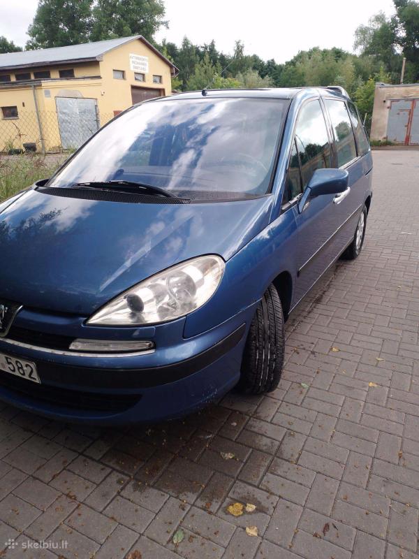 Blue Peugeot 807 2003 in Panevezys, with an engine capacity of 2.20 L and mileage of 360 thousand km for 1000 €, photo 1 on AUTOMOTO.COM.LV