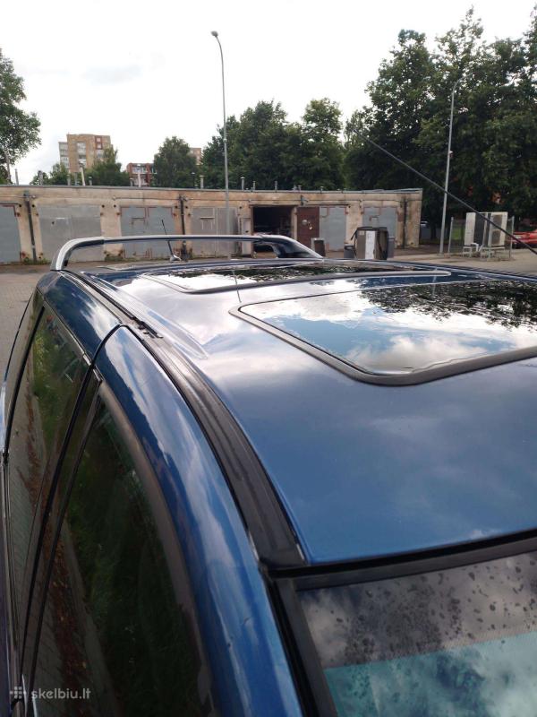 Blue Peugeot 807 2003 in Panevezys, with an engine capacity of 2.20 L and mileage of 360 thousand km for 1000 €, photo 4 on AUTOMOTO.COM.LV