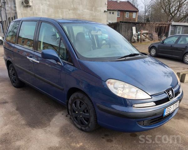 Blue Peugeot 807 2006 in Riga, with an engine capacity of 2.00 L and mileage of 230 thousand km for 1800 €, photo 2 on AUTOMOTO.COM.LV