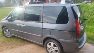 Blue Peugeot 807 2007 in Ignalina, with an engine capacity of 2.00 L and mileage of 250 thousand km for 1500 €, photo 5 on AUTOMOTO.COM.LV