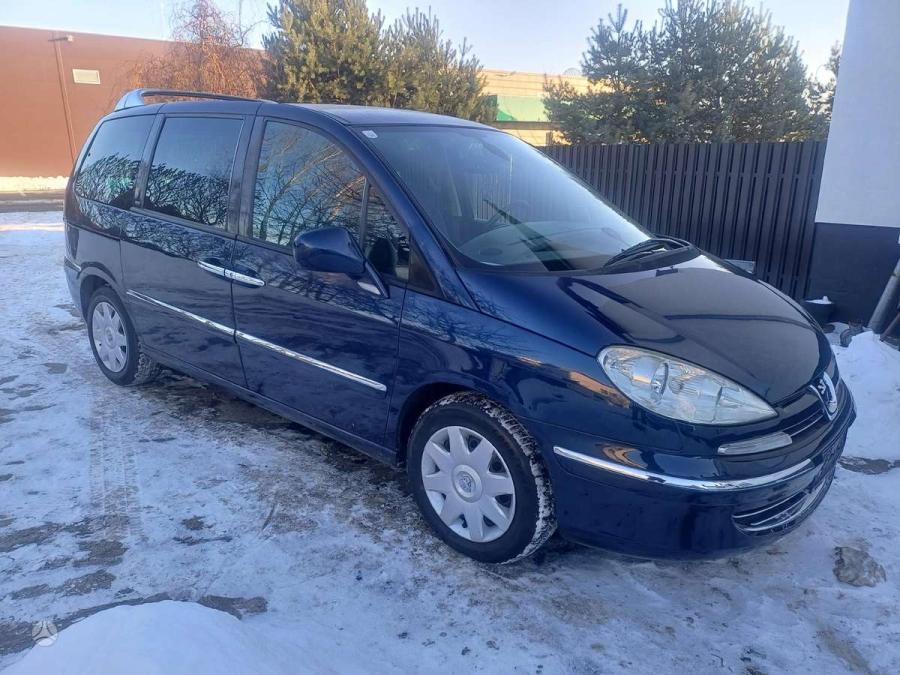 Blue Peugeot 807 2010 in Panevezys, with an engine capacity of 2.00 L and mileage of 297 thousand km for 3450 €, photo 3 on AUTOMOTO.COM.LV