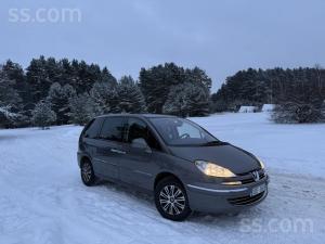 Brūns Peugeot 807 2010 Daugavpils, ar dzinēja tilpumu 2.00 L un nobraukumu 265 tūkst. km par 3950 €, foto  vietnē AUTOMOTO.COM.LV