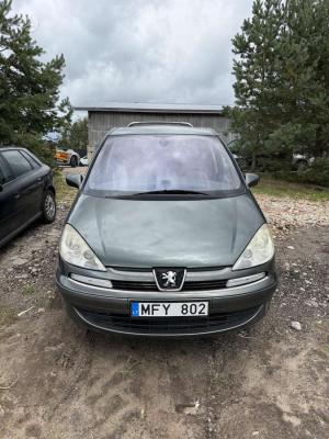 Green Peugeot 807 2006 in Vilnius, with an engine capacity of 2.18 L and mileage of 247 thousand km for 1599 €, photo  on AUTOMOTO.COM.LV