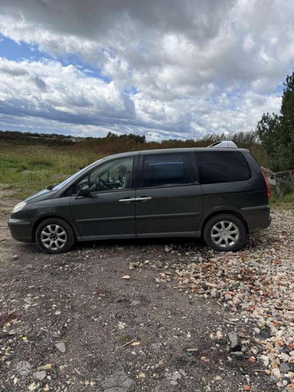 Zaļš Peugeot 807 2006 Viļņa, ar dzinēja tilpumu 2.18 L un nobraukumu 247 tūkst. km par 1599 €, foto 3 vietnē AUTOMOTO.COM.LV