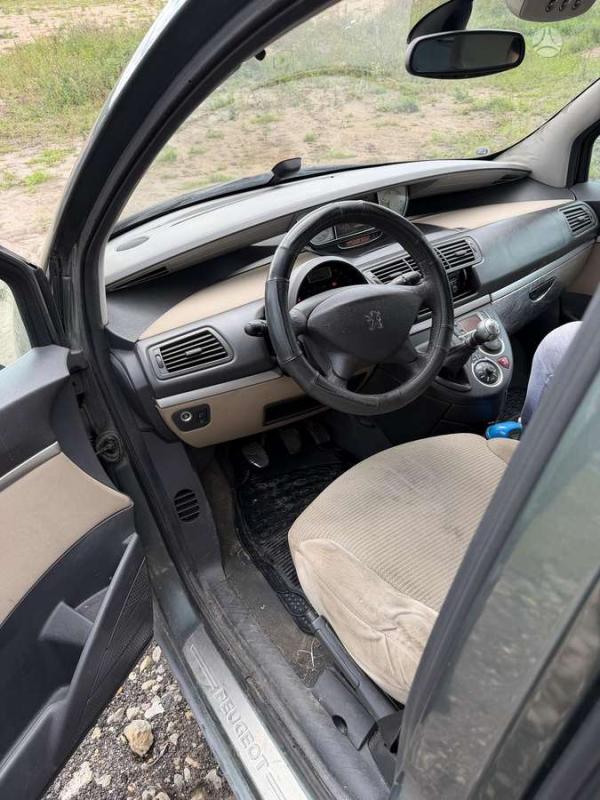Zaļš Peugeot 807 2006 Viļņa, ar dzinēja tilpumu 2.18 L un nobraukumu 247 tūkst. km par 1599 €, foto 5 vietnē AUTOMOTO.COM.LV
